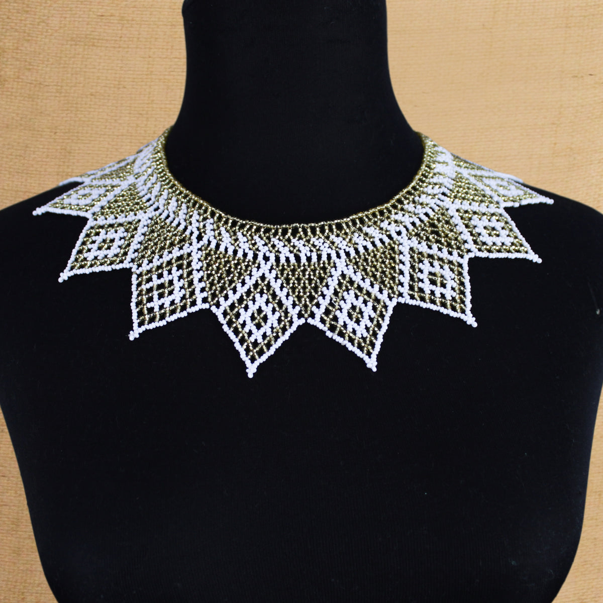COLLAR PECTORAL PICO CHAQUIRA – Balam