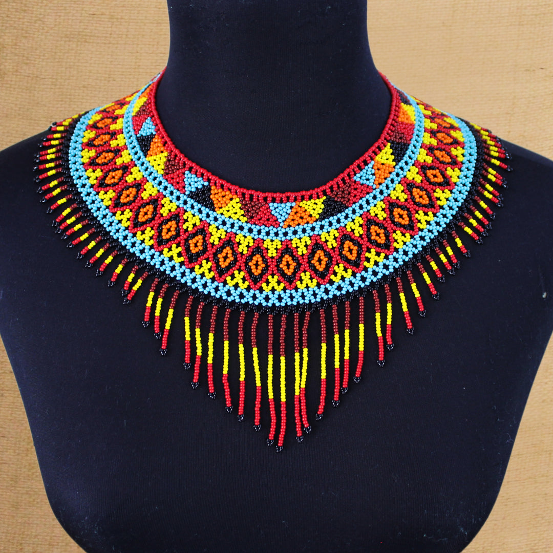 Chaquira necklace store